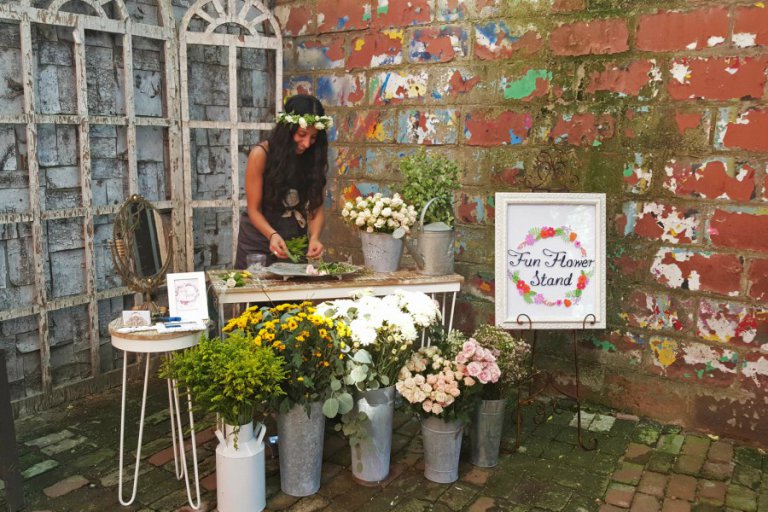 15 Unique Entertainment Ideas To Wow Your Guests