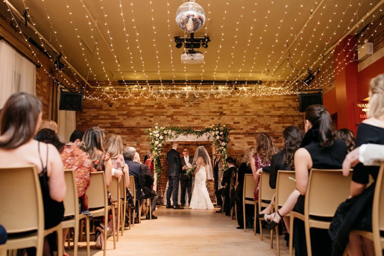Belinda and Conor's Classic City Wedding at the Gladstone