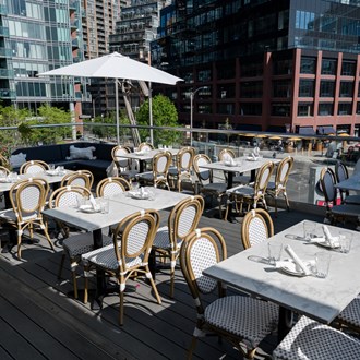 Nodo Liberty, Toronto, Restaurants