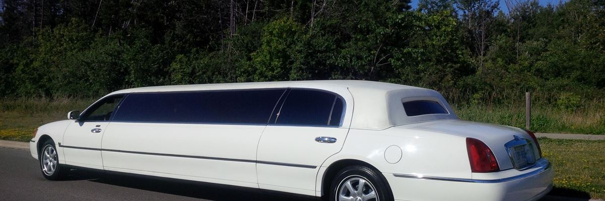 First Glance Limo, Toronto, Limousines