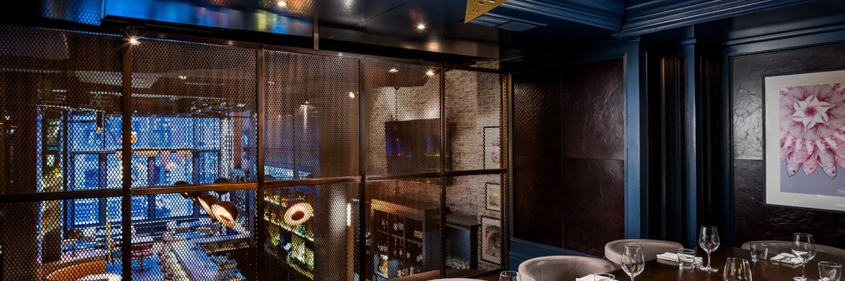 Pink Sky, Toronto, Restaurants