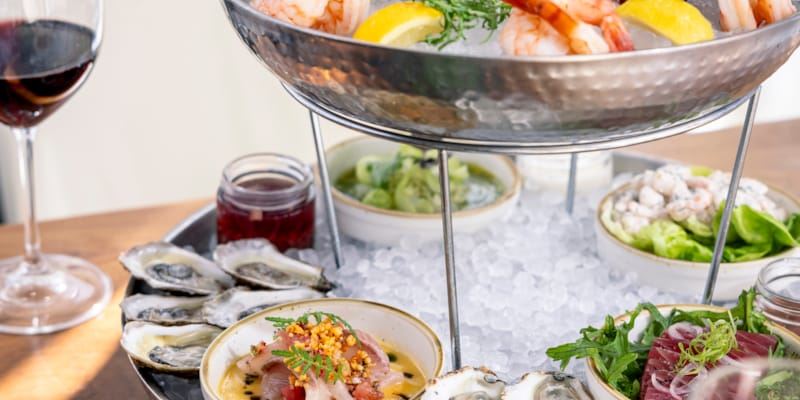 The Chase, Toronto, Restaurants